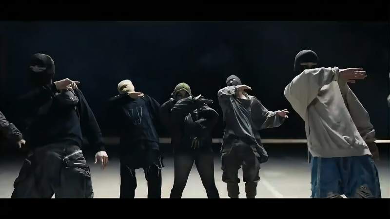 CL《HWA》MV公开，酷炫霸气的女王归来，谁能不爱！,音乐,流行音乐,好看视频