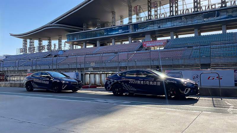 把2.0T+9AT、鲍鱼刹车的君威GS开上赛道是什么表现,汽车,车评,好看视频