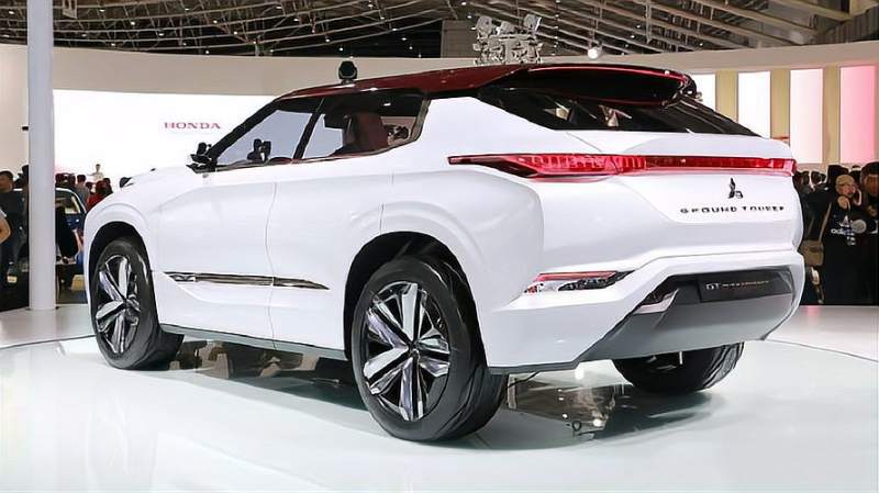 三菱终于发飙了！新SUV比Q5还霸气，加满油跑1200km,或售12万要火,汽车,车评,好看视频