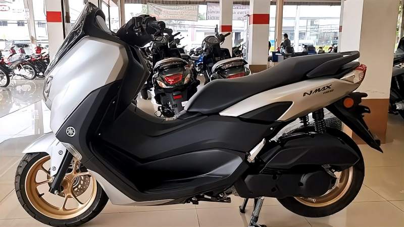 雅马哈2021款NMAX 155到店，感觉怎样？,汽车,汽车展览,好看视频