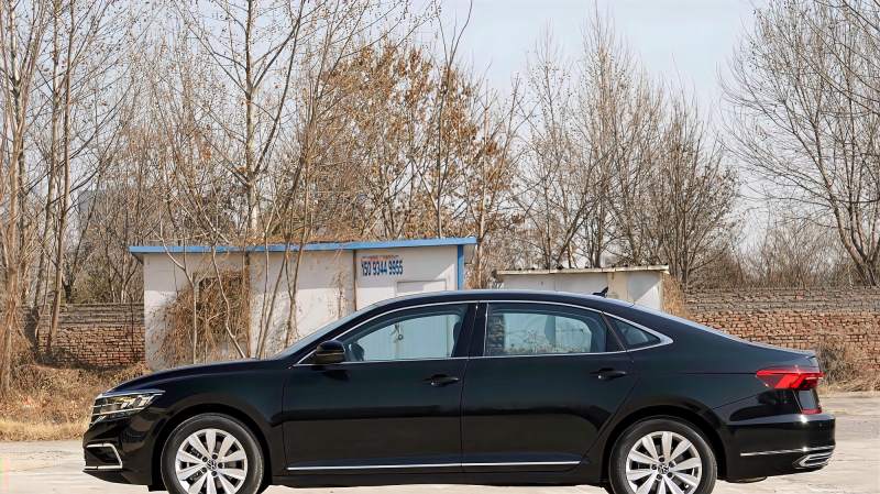 铁了心战胜雅阁！跌至15.59万，有30万档次，长4933mm配行政后排,汽车,车评,好看视频