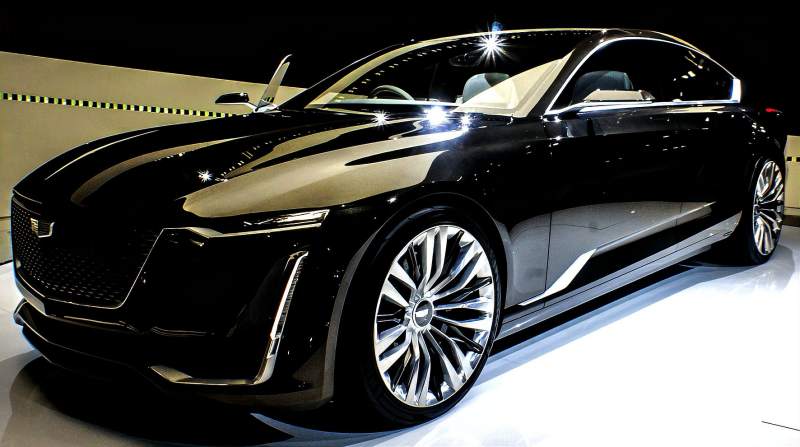 车长5米3，凯迪拉克翻身就靠它！整车比宝马7系还漂亮，配V8+10AT,汽车,车评,好看视频