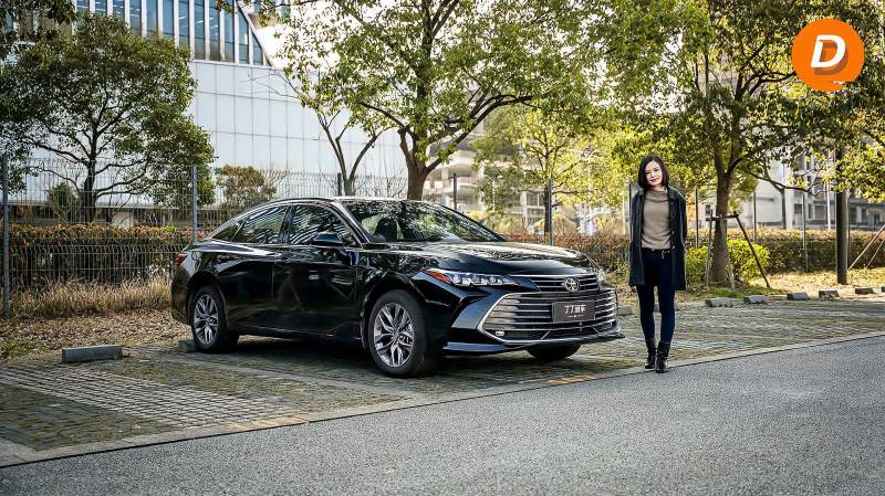 「低配行不行」廉价版ES200，20万不到的2.0L亚洲龙能买吗？,汽车,车评,好看视频