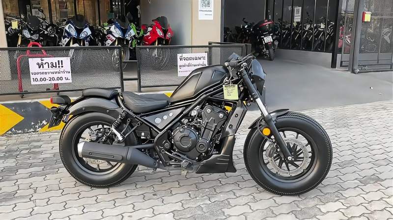 实拍本田CM500改装版，外形很酷，感觉怎样？,交通工具,交通工具,好看视频