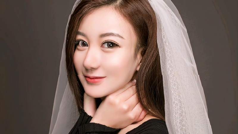 冯嘉诺，中国传媒大学，98年，狮子座，身高167cm，体重44kg，喜欢舞蹈和游泳,星座运势,星座,好看视频