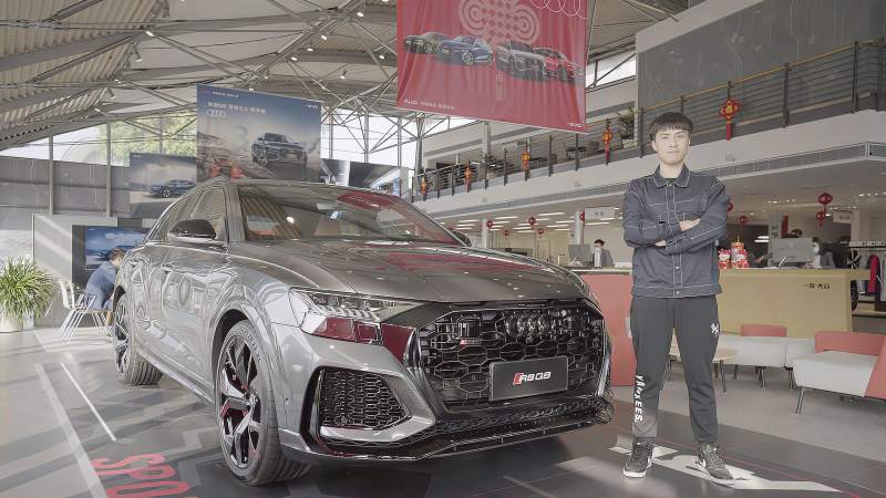 售价184.74万的性能SUV零百只要3.8s！实拍全新奥迪RS Q8,汽车,车评,好看视频