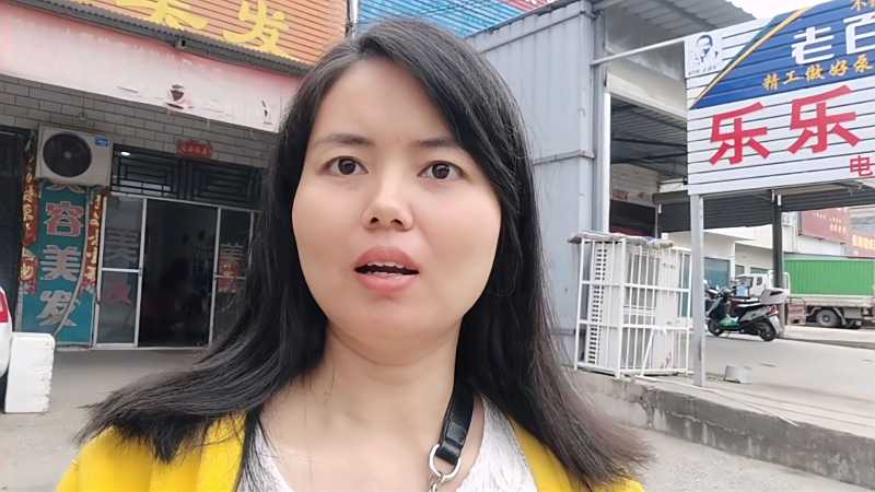妹子第一次上街剪头发，吹剪洗才花10块钱，感觉真实惠生活生活vlog好看视频