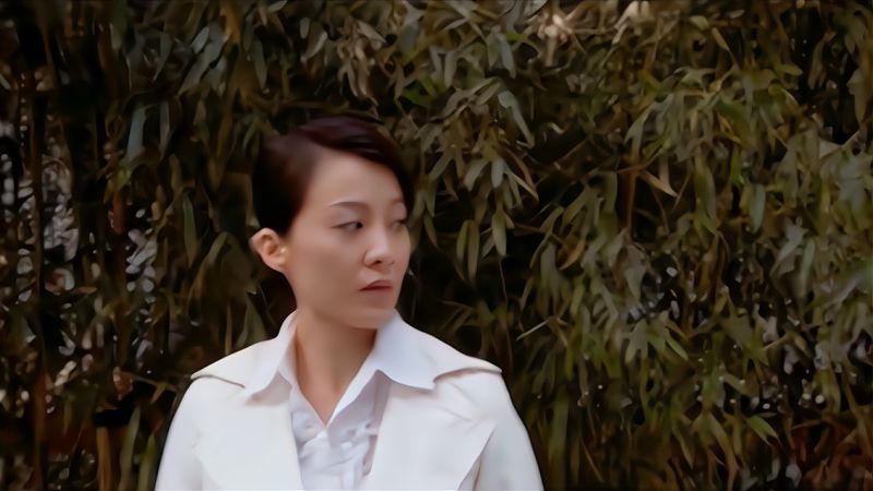 城事:妻子给丈夫送吃的,目睹到他背叛,却只能躲树后不敢出声影视伦理片好看视频