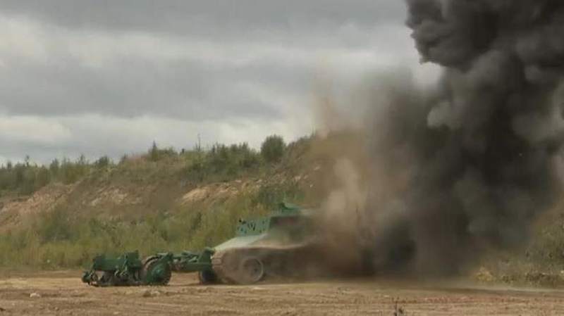 PTM-3反坦克地雷真实威力测试,军事,武器装备,好看视频