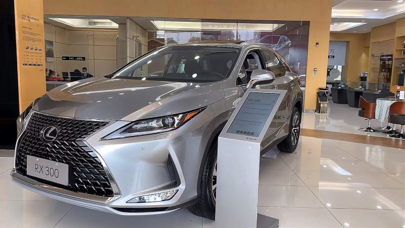 尺寸快上X5，却卖X3价！探店新雷克萨斯RX，还配2.0T+6AT,汽车,车评,好看视频