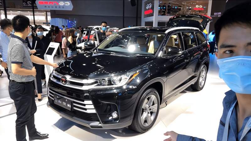 丰田最便宜7座！配王牌2.0T+6AT自动，不到25万造型还霸气,汽车,车评,好看视频