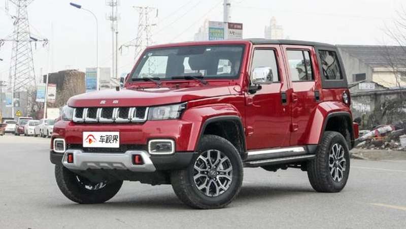 北京BJ40 PLUS卓越版上市，18.98万起售，配置升级,汽车,车评,好看视频