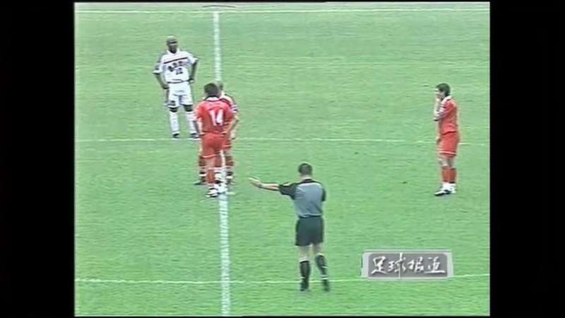 20022002年甲A第24轮：萨乌上演“救世主”，力帆一球险胜红塔,体育,足球,好看视频